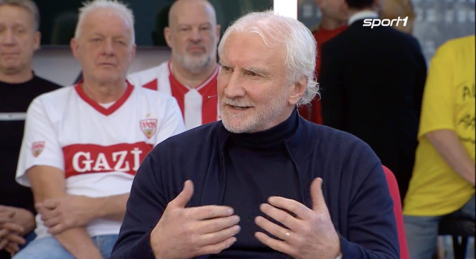 DFB-Sportdirektor Rudi Völler zuversichtlich: "Wir sind schwer bei der ...