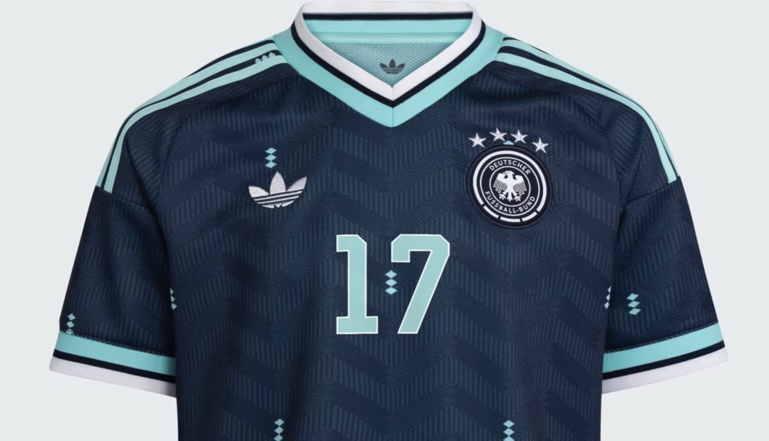 Im neuen Away DFB Trikot 2026 beim Länderspiel gegen Schweiz - alle DFB ...